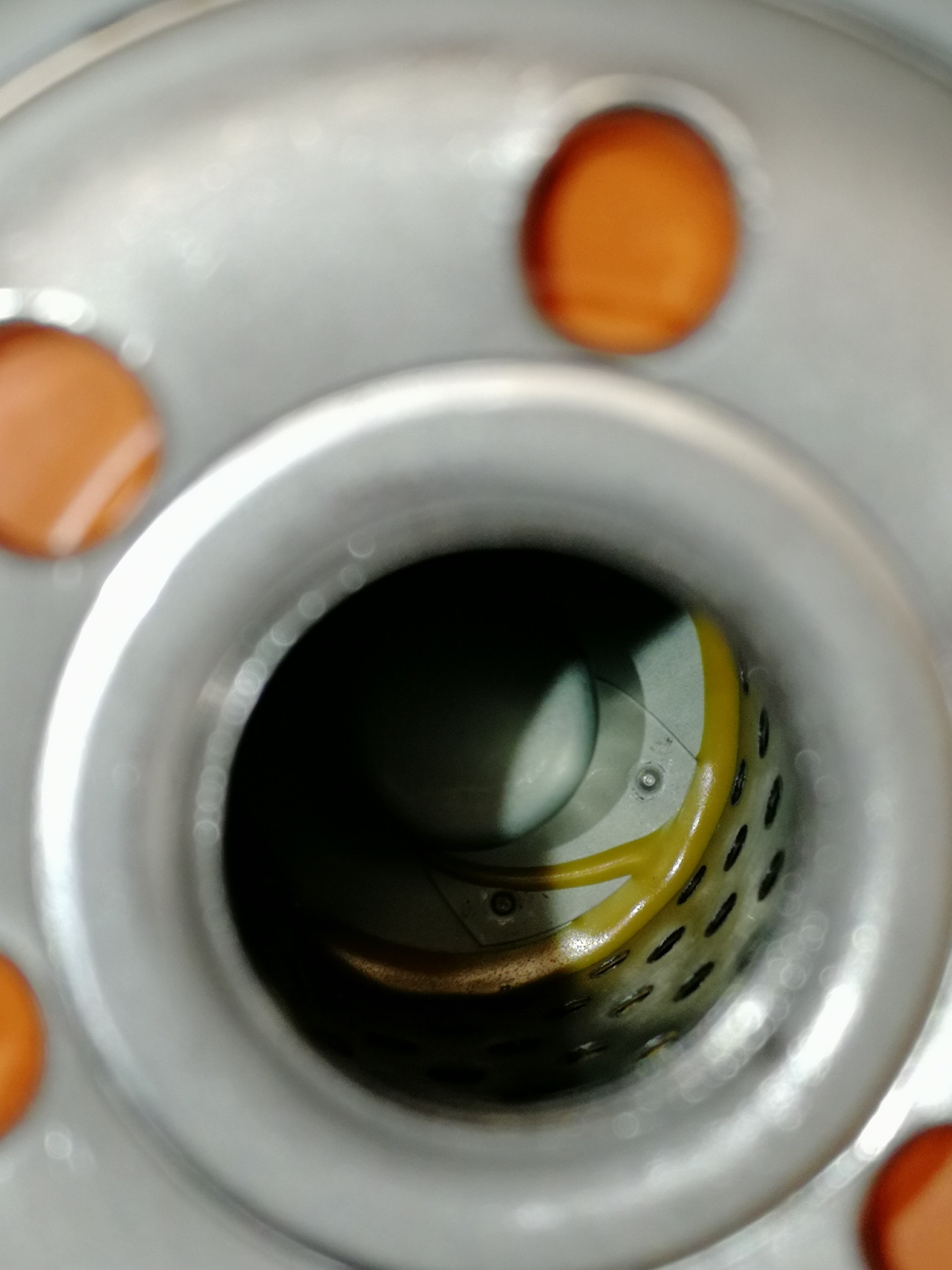 Фильтры масляные: Suzuki 1651061AV1, Vic C-933, Nitto 4SF-103 и Kitto C ...