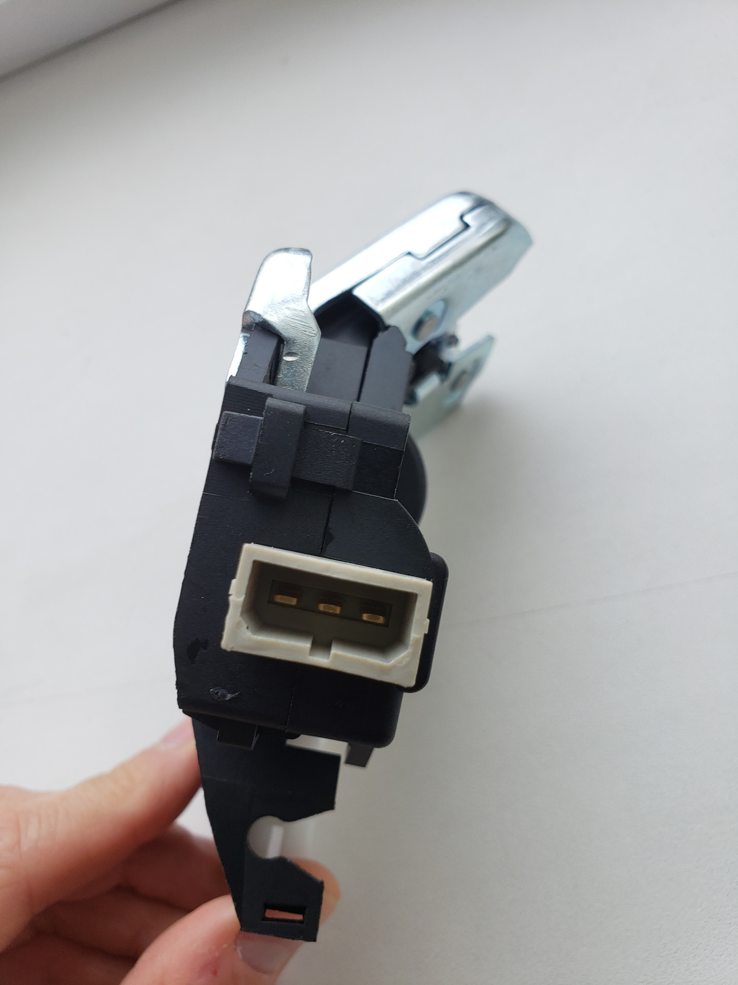 замок багажника passat b6 4F5827505D — Volkswagen Passat B6, 1,8 л ...