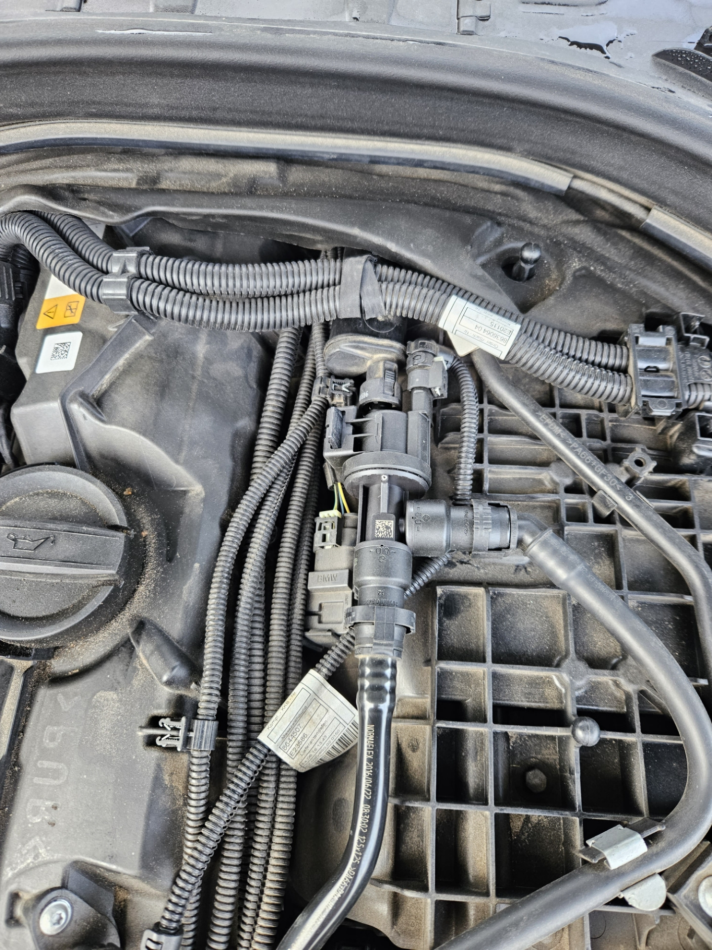 Клапан вентиляции топливного бака — BMW 3 series (F30), 2 л, 2016 года ...