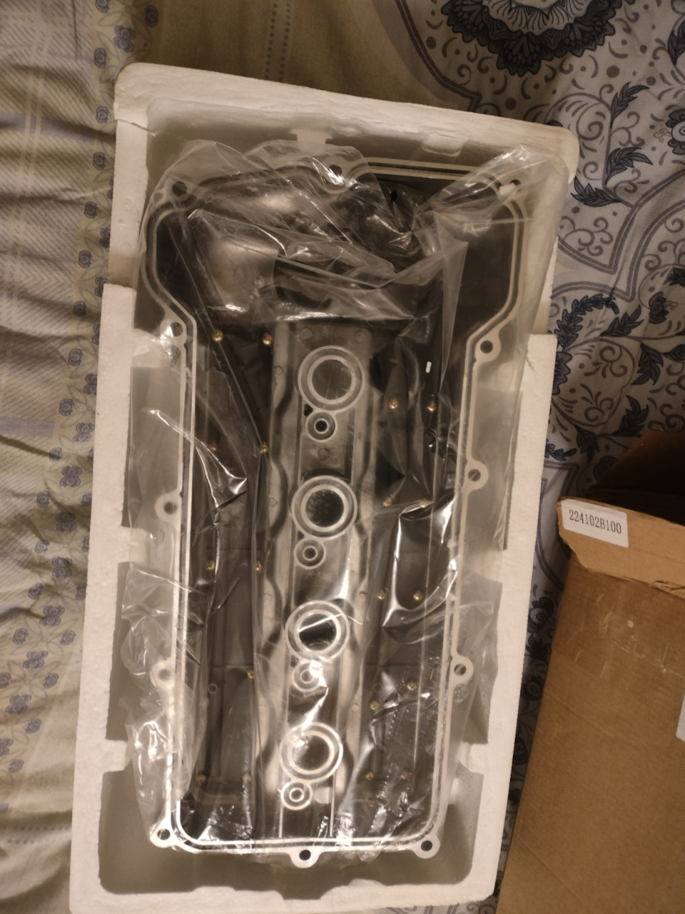 224102B100 Клапанная крышка головки блока цилиндров KIA HYUNDAI ...