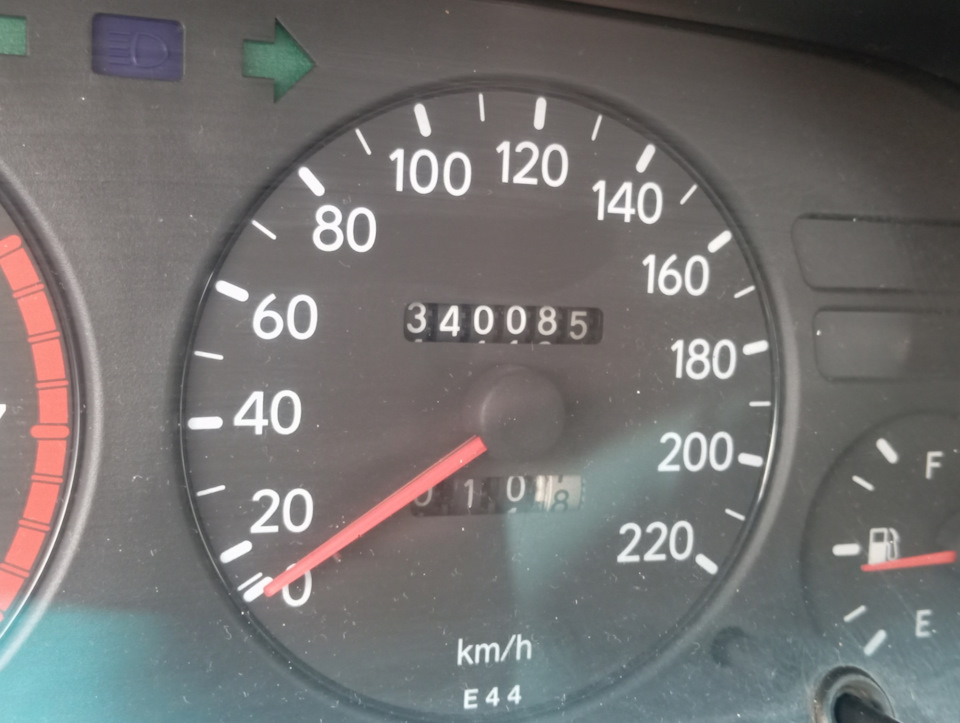 Замена масла — Toyota Corolla (100), 1,3 л, 1996 года | плановое ТО ...