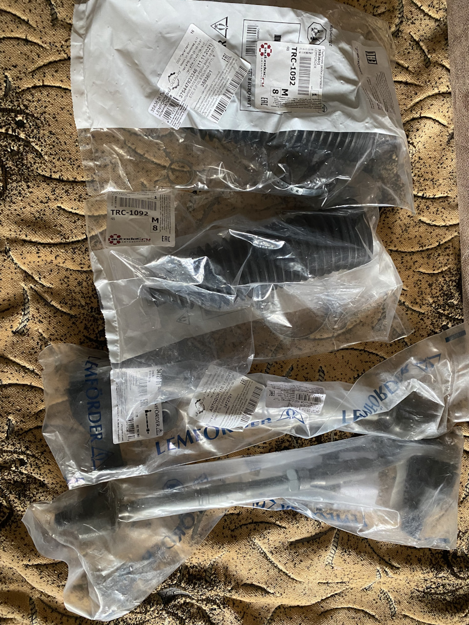 3583801 Пыльник, рулевое управление LEMFORDER | Запчасти на DRIVE2