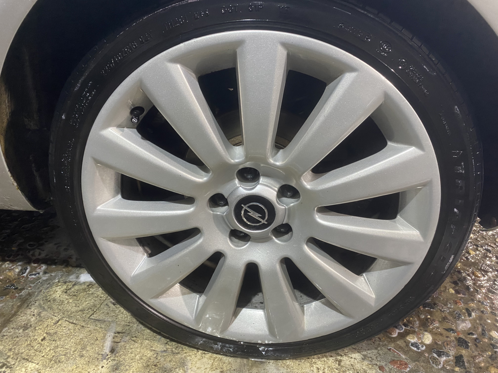 Центральные колпаки на Ronal R18 — Opel Zafira B, 1,9 л, 2005 года ...