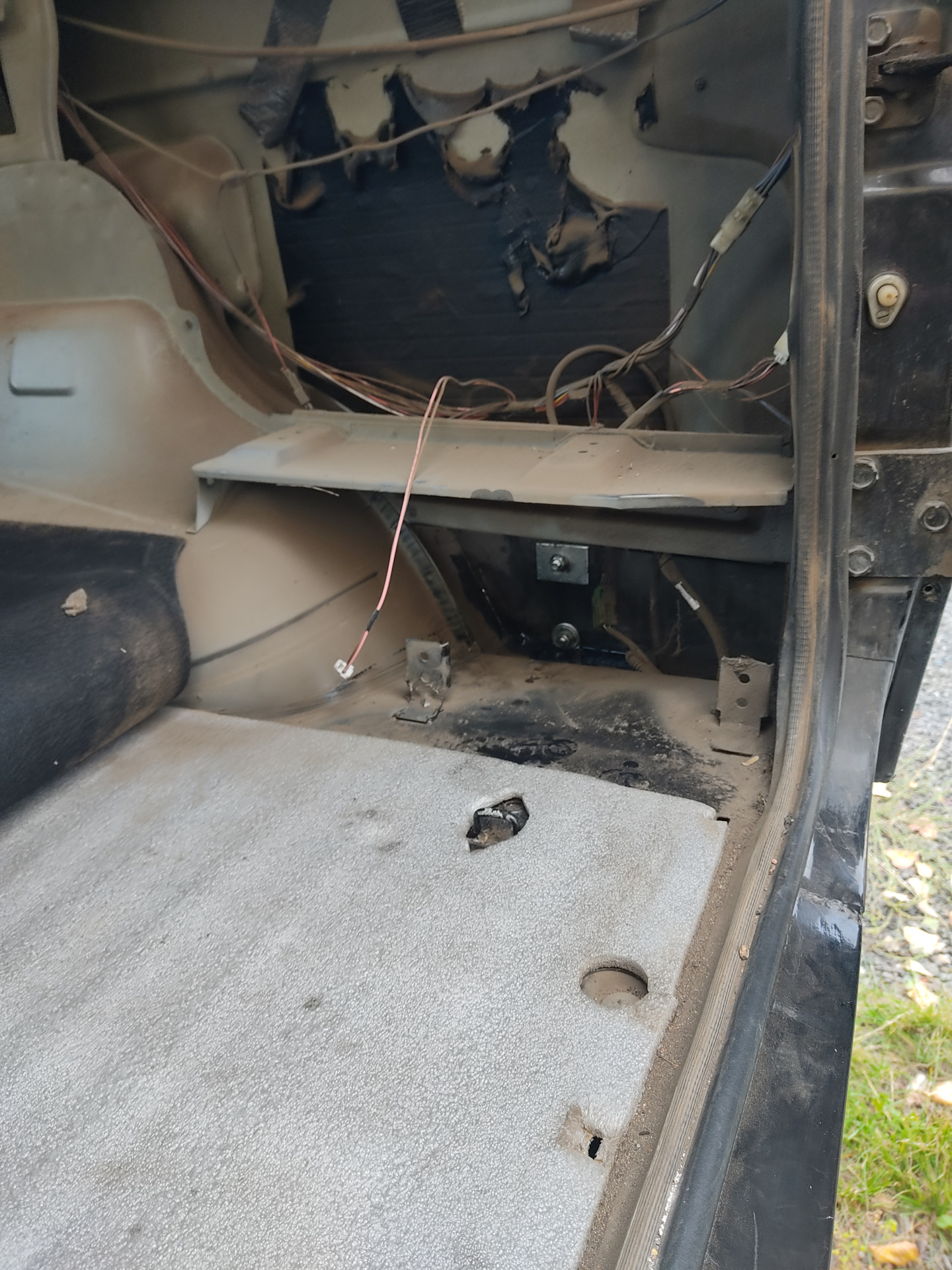 Разболтался брызговик — УАЗ Patriot, 2,7 л, 2015 года | другое | DRIVE2