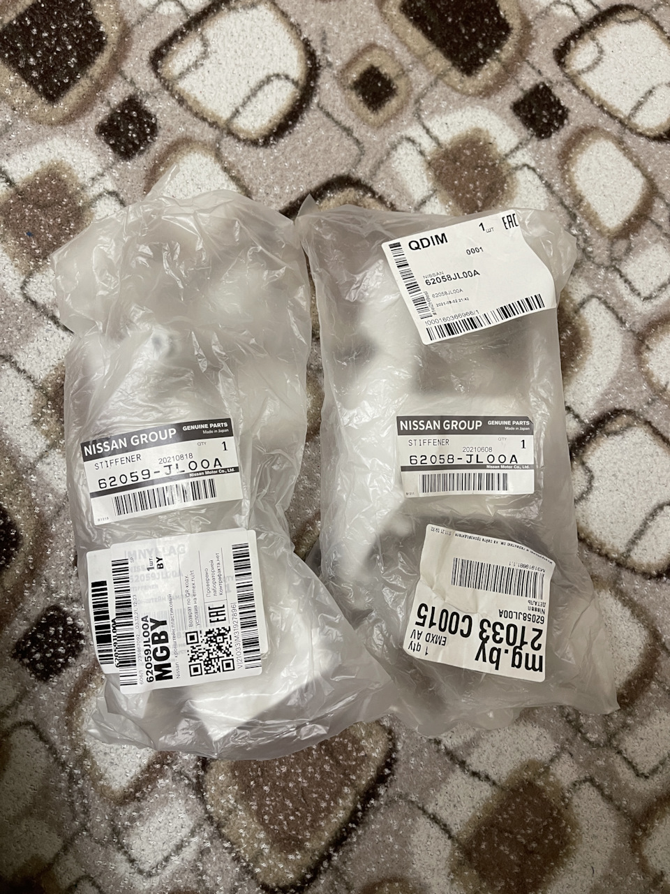 62058JL00A Кронштейн переднего правого бампера NISSAN INFINITI ...