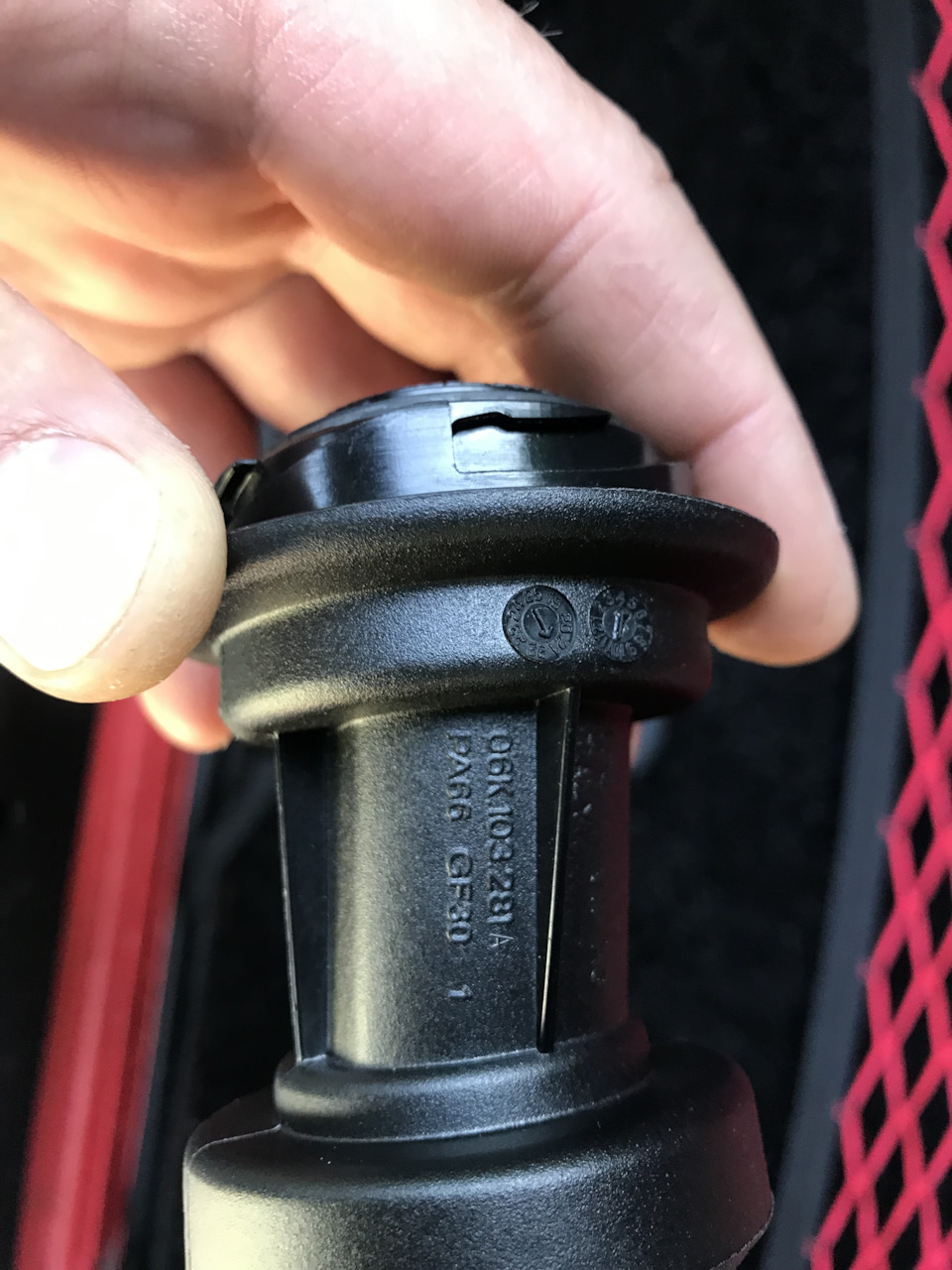 06K103281A Патрубок для заливания масла VAG | Запчасти на DRIVE2