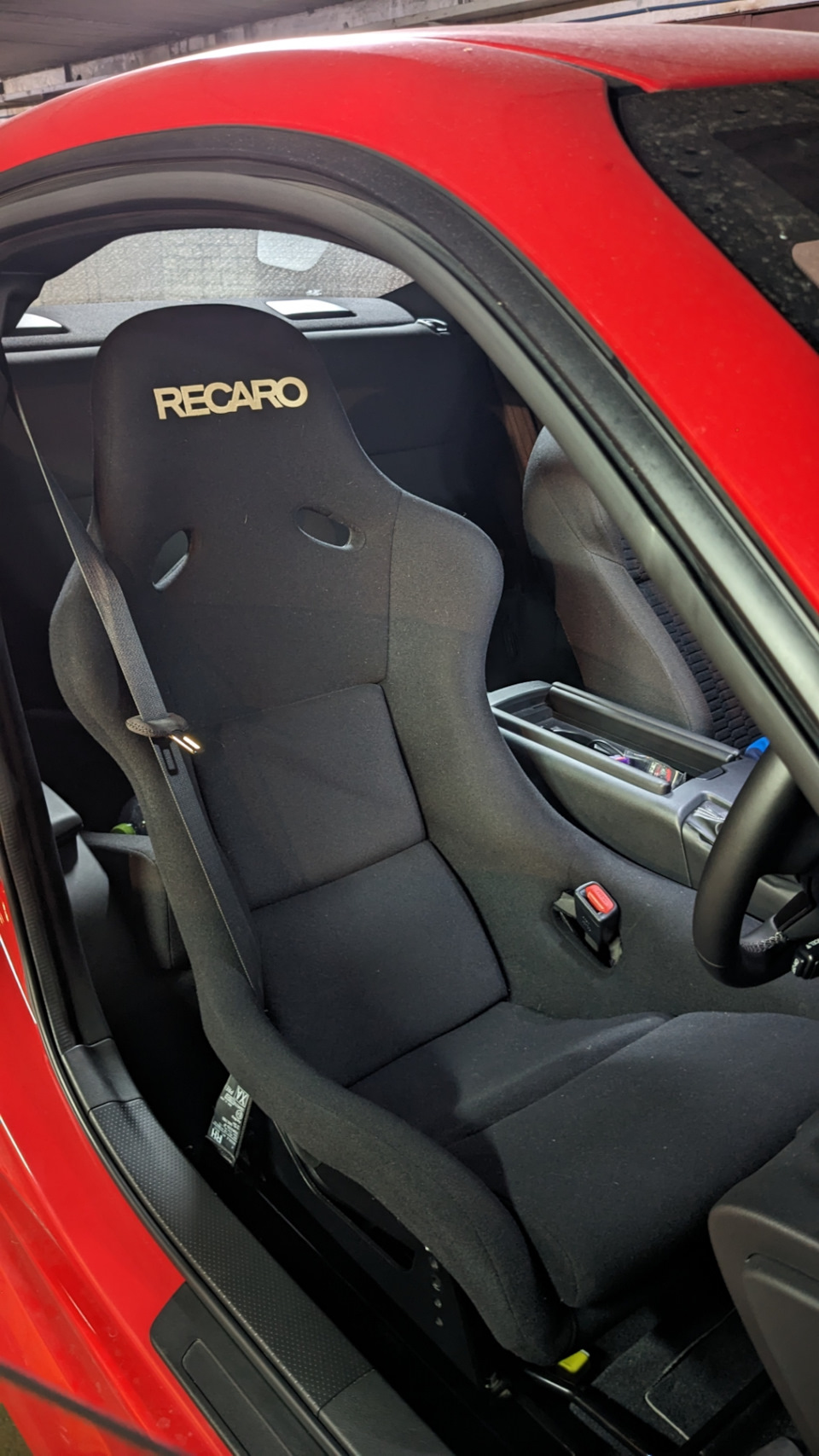 Recaro POLE POSITION ABE в GR86 — Toyota GR86, 2,4 л, 2022 года ...