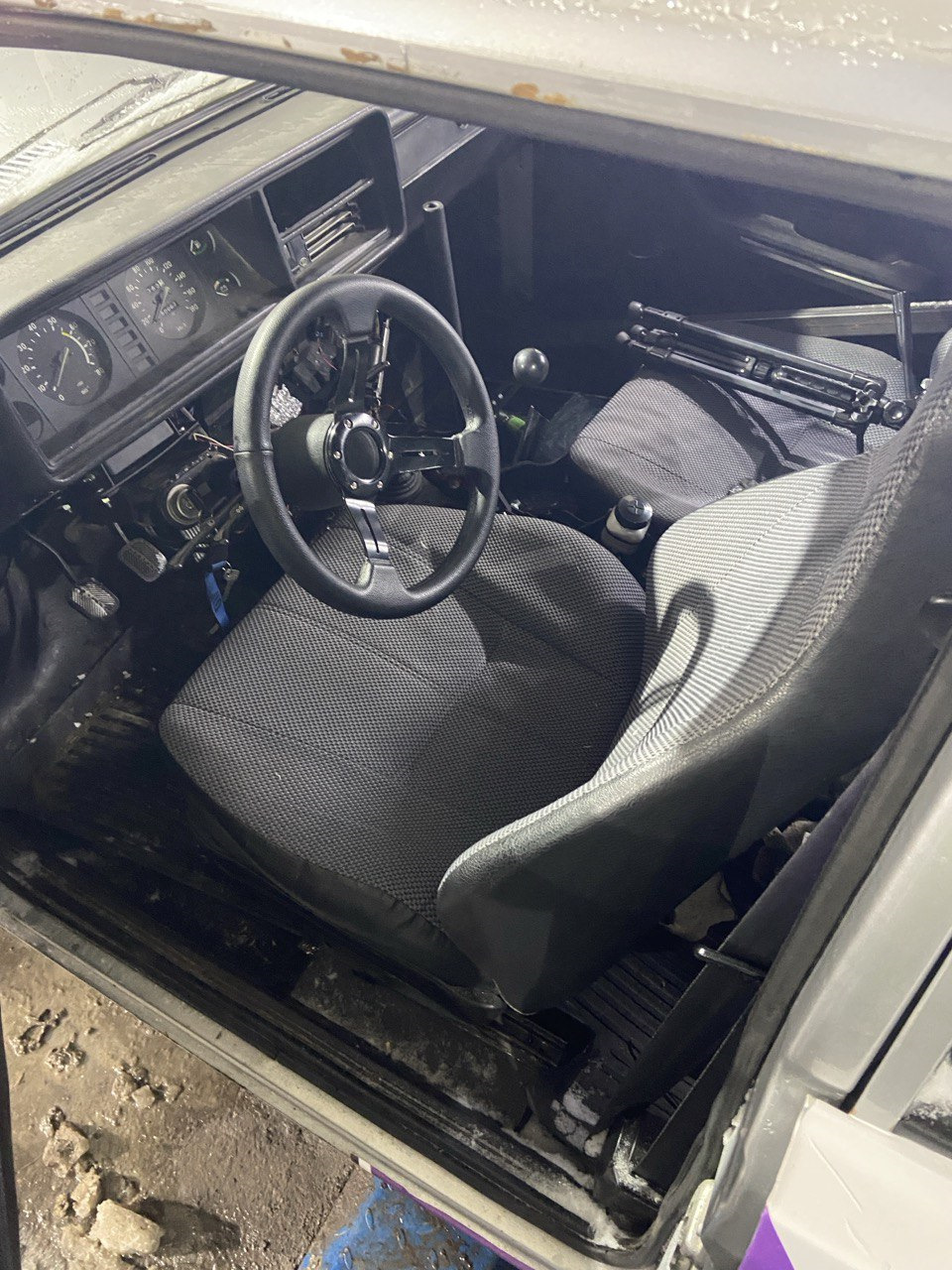 Ковш или спортивное сиденье. Ремни — Lada 210740, 1,6 л, 2010 года ...
