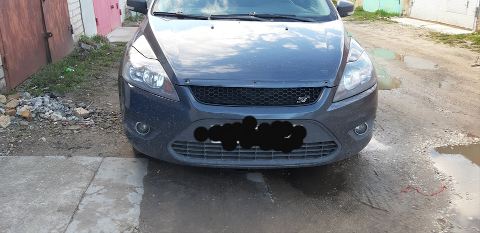 Соты в решетку радиатора! Долой эмблему Форд — Ford Focus II Wagon, 2 л ...