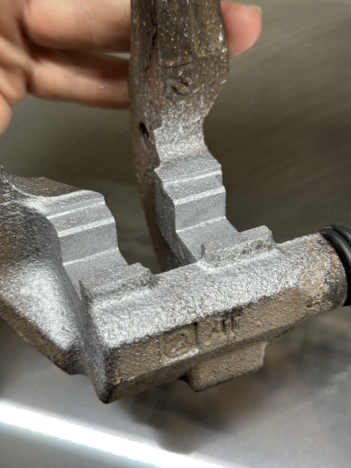 Обслуживание тормозной системы Ч.1 — Toyota Prius Plus, 1,8 л, 2014 ...