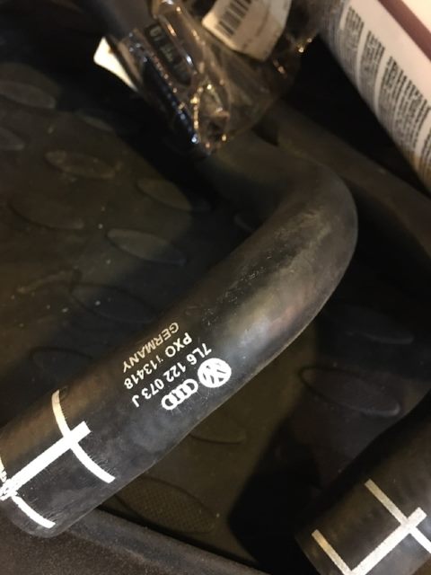 7L6122073J Шланг системы охлаждения VAG | Запчасти на DRIVE2