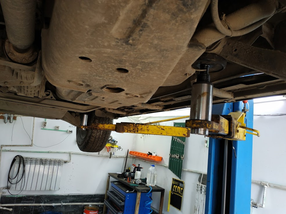 45. Все норм, машинка ездит. — Mitsubishi Pajero (4G), 3 л, 2011 года | визит на сервис | DRIVE2