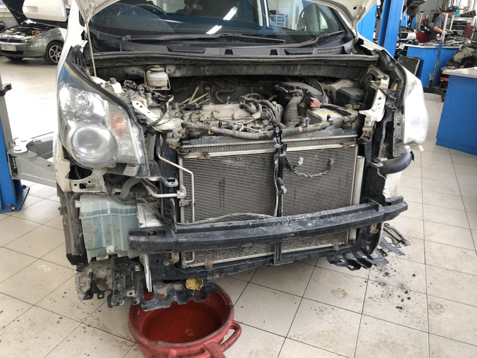 Прокладка впускного коллектора — Toyota Noah (2G), 2 л, 2011 года ...