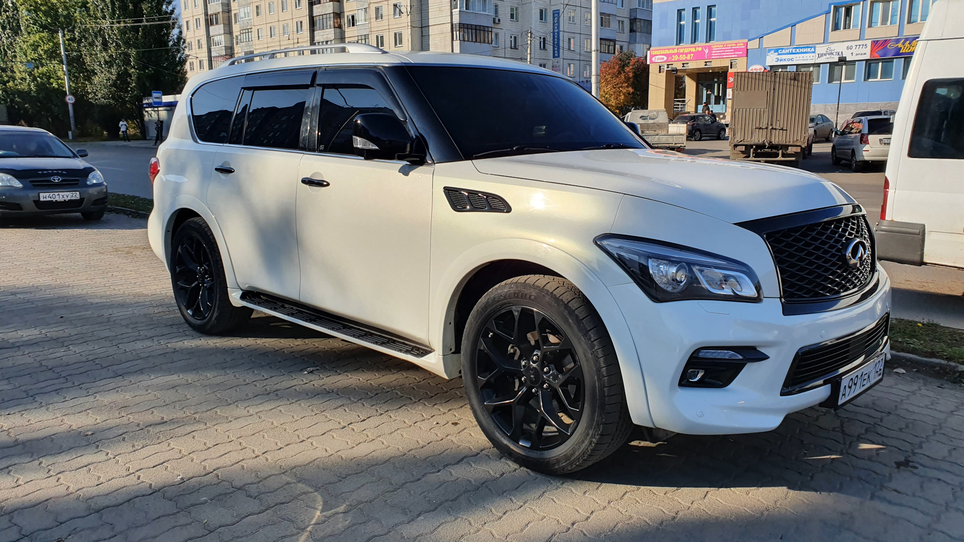 Infiniti QX56 (2G) 5.6 бензиновый 2010 | на DRIVE2