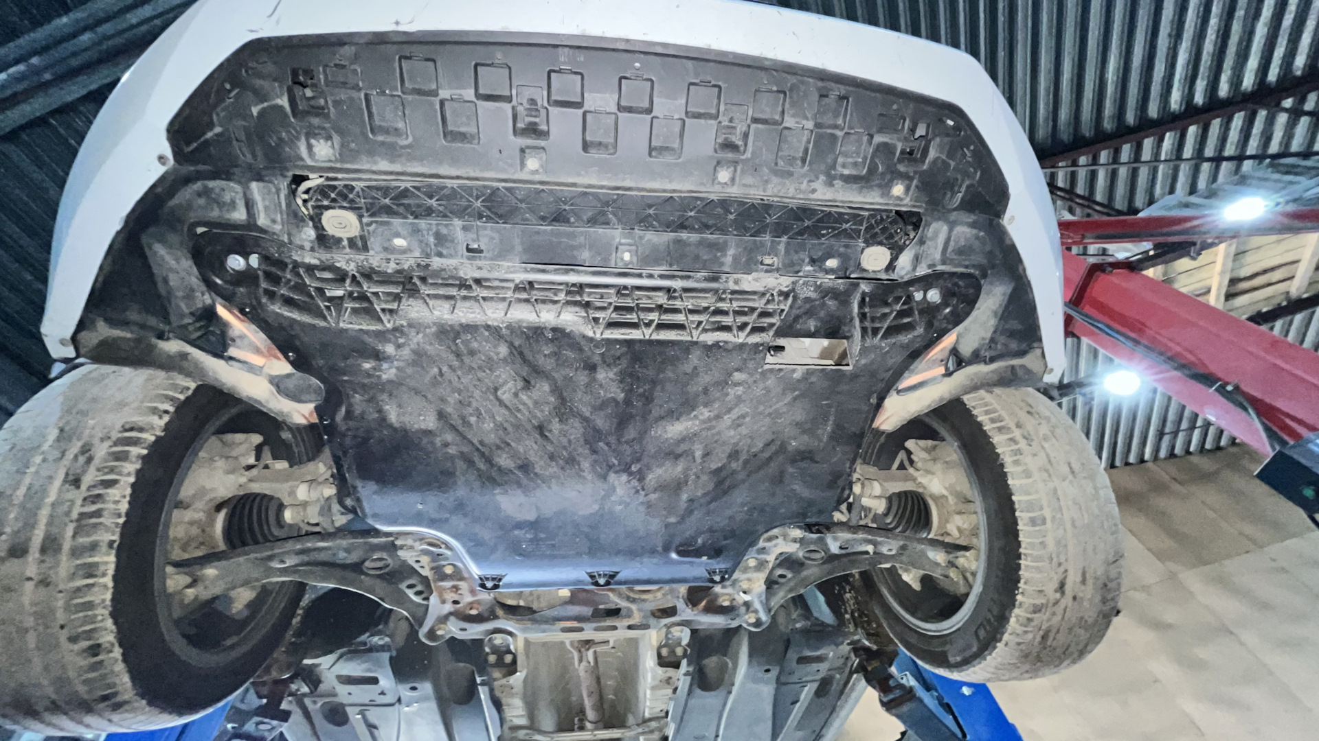 Оригинальная защита картера — Skoda Octavia A7 Mk3, 1,4 л, 2018 года ...