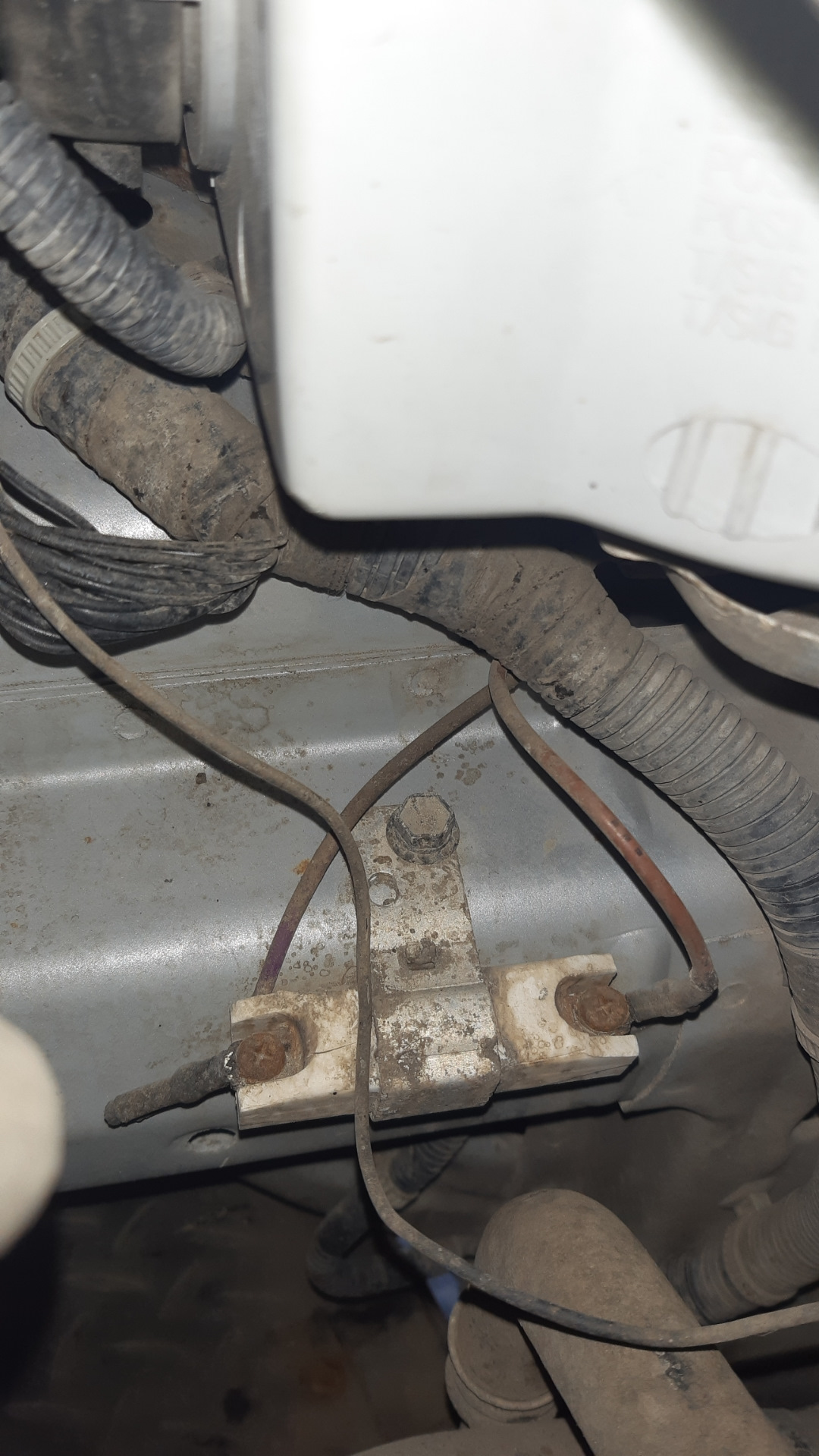 Замена резистора. — Chevrolet Aveo 5-door (1G), 1,4 л, 2006 года ...