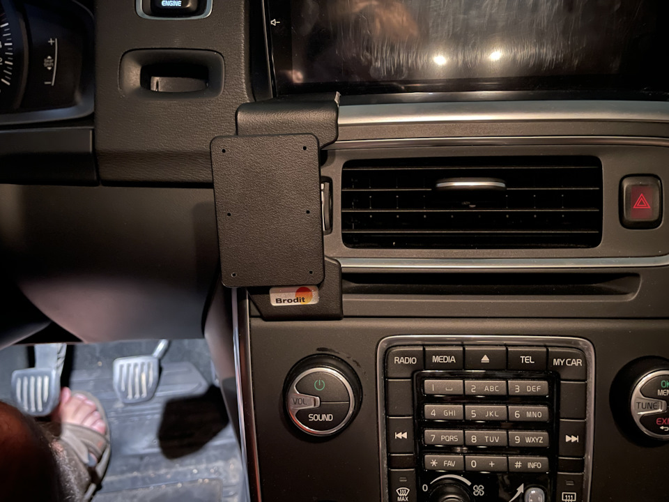 Держатель для телефона Brodit — Volvo S60 (2G), 1,6 л, 2013 года ...