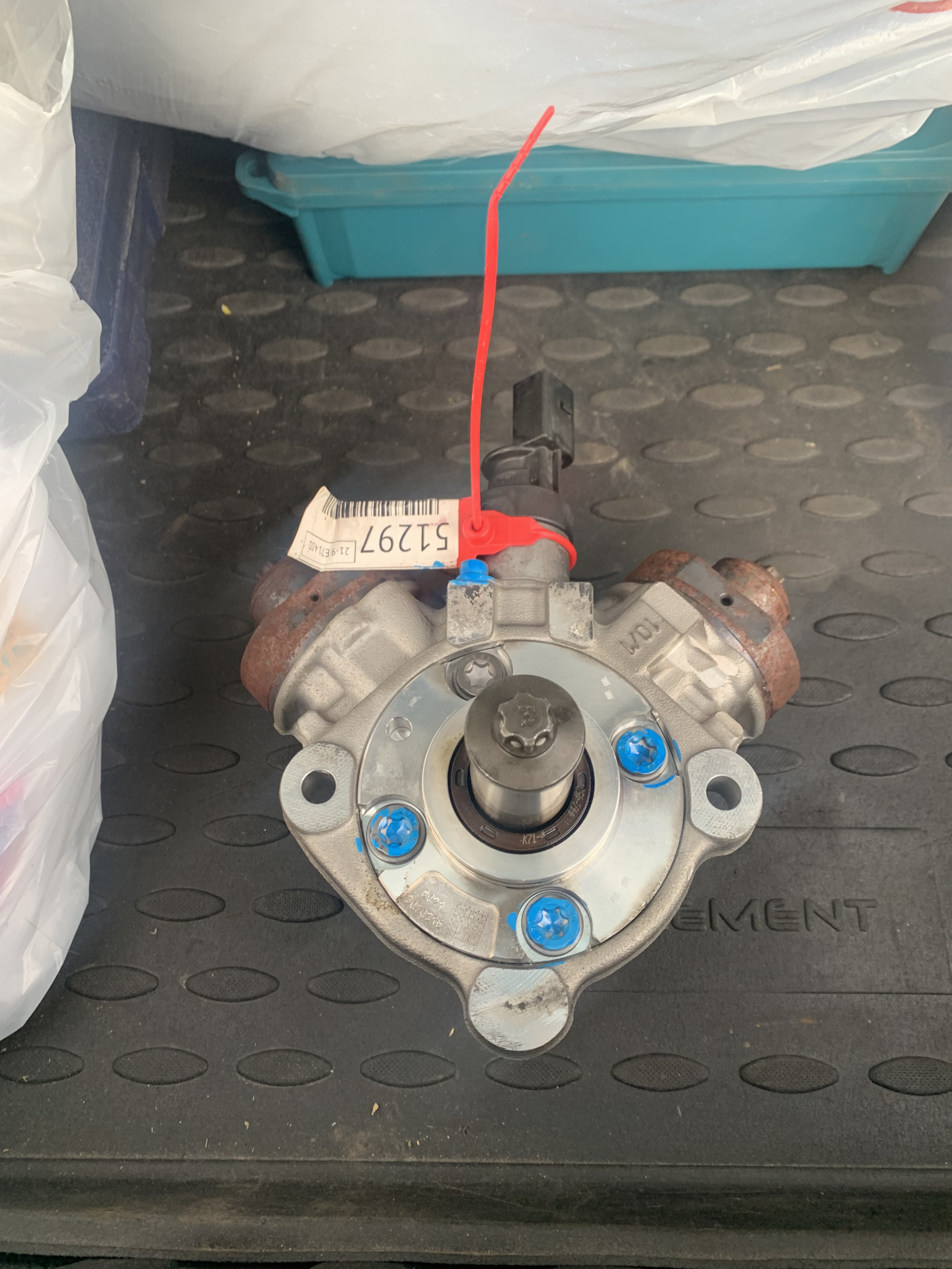 #17 ТНВД — BMW X5 (E70), 3 л, 2011 года | другое | DRIVE2