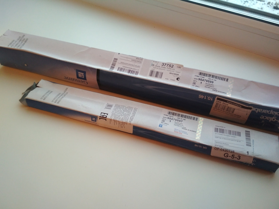 Замена штатных щеток стеклоочистителя — Volkswagen Polo Sedan, 1,6 л ...