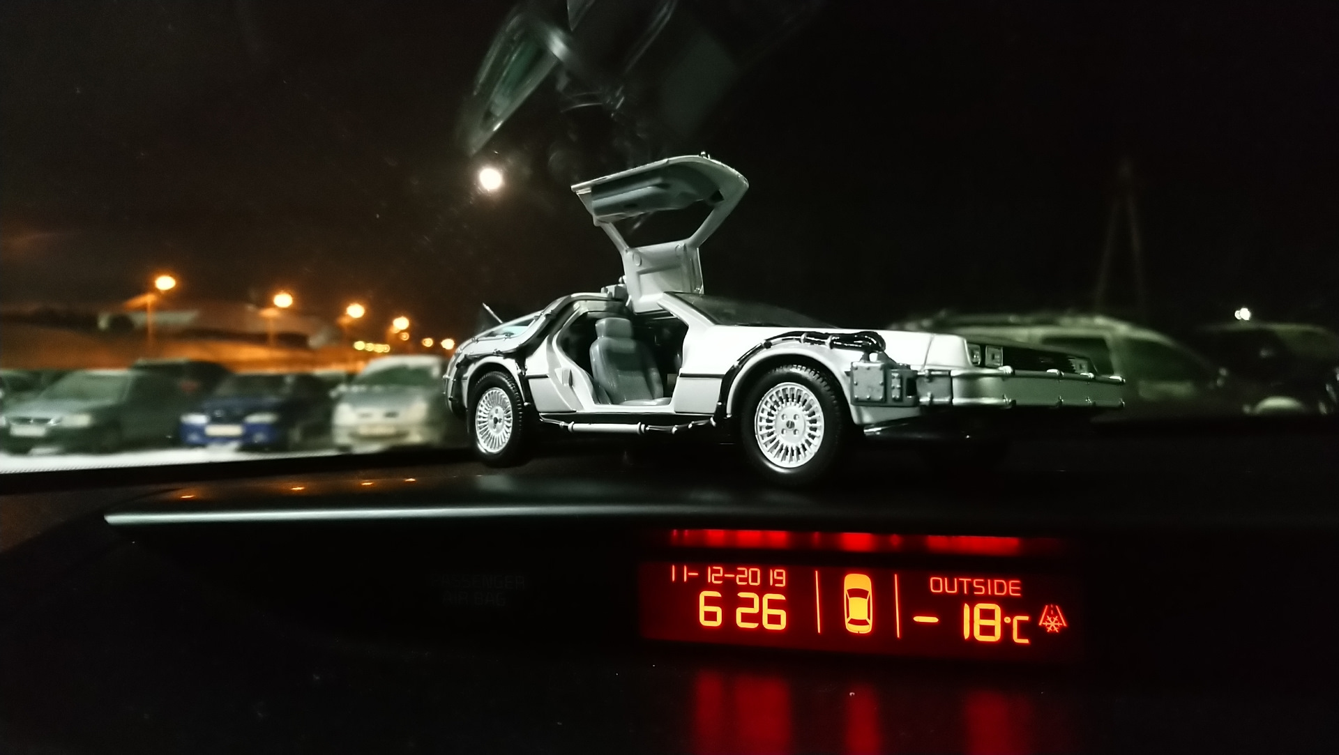 DeLorean вам в торпеду или — 18° за бортом! 🤪 — KIA Ceed SW (2G), 1,6 л ...