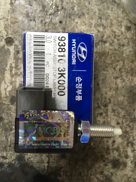 938103K000 КОНТАКТНЫЙ ВЫКЛЮЧАТЕЛЬ "СТОП-СИГНАЛА" KIA HYUNDAI | Запчасти ...