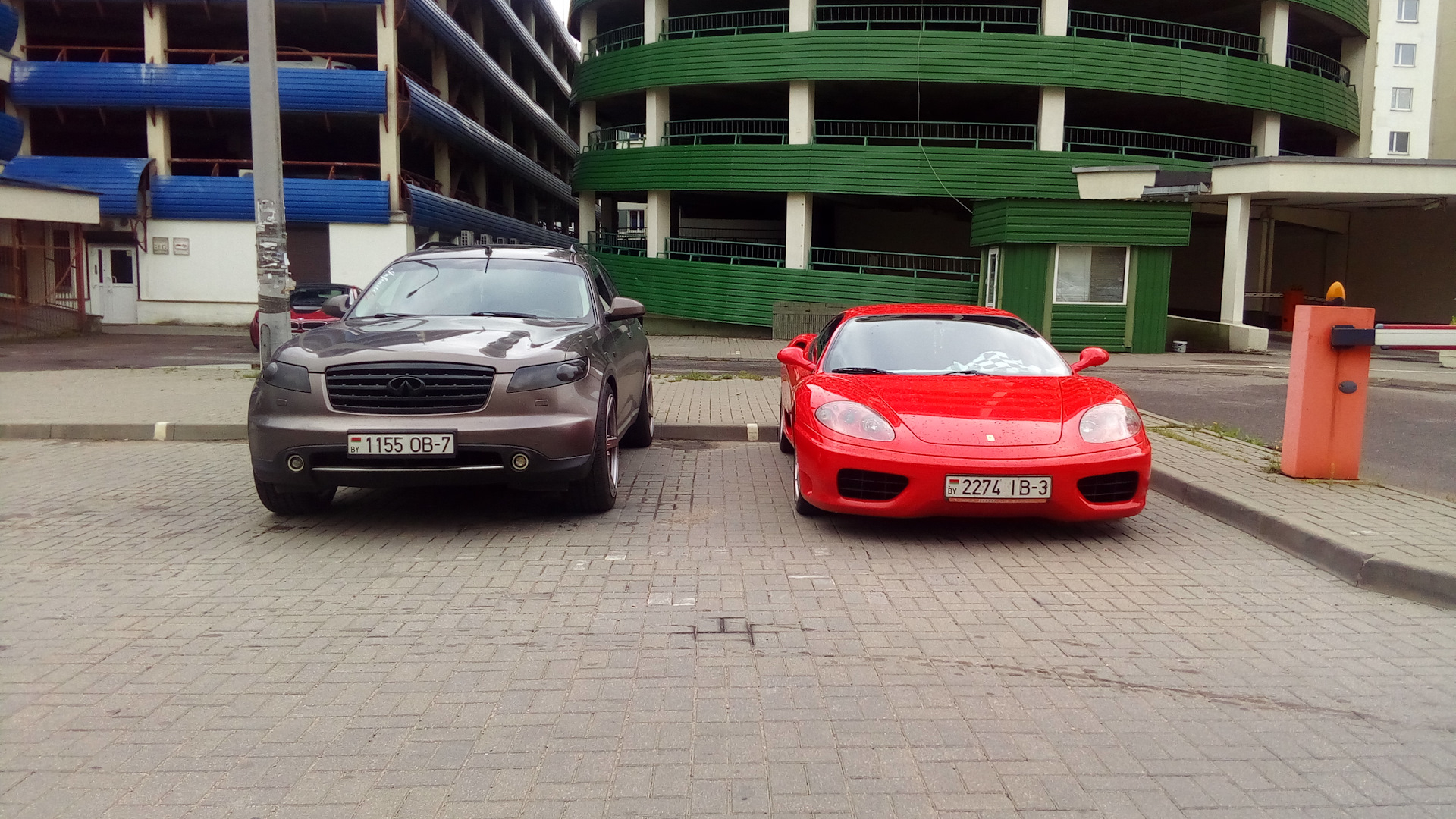 Infiniti FX35 vs Ferrari 360 Modena — Infiniti FX (1G), 3,5 л, 2007 ...
