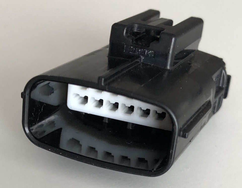 Park aid system, Kick door sensor — Toyota RAV4 (IV), 2 л, 2018 года ...