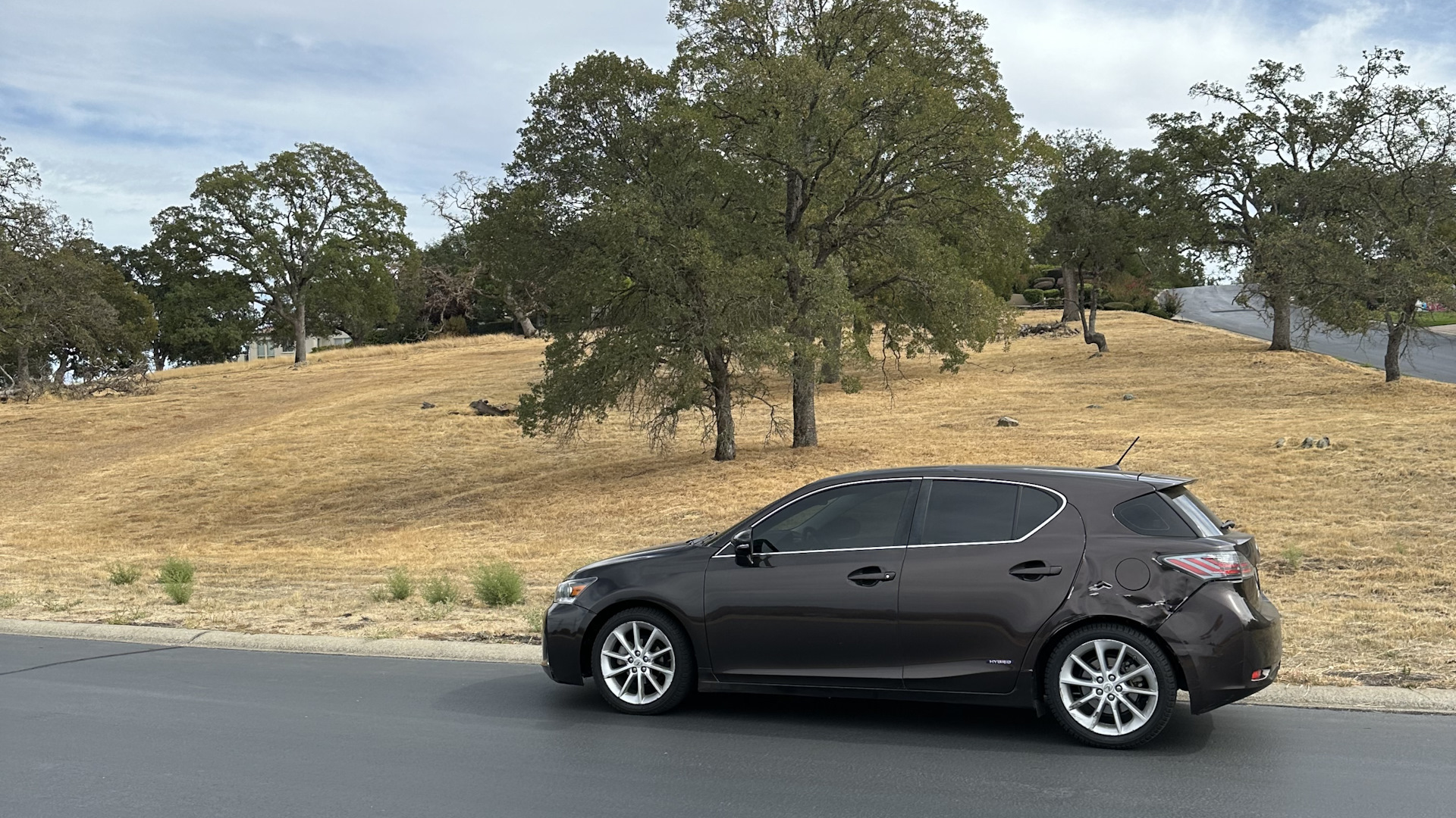 Lexus CT 200h 1.8 гибридный 2012 | Brown на DRIVE2