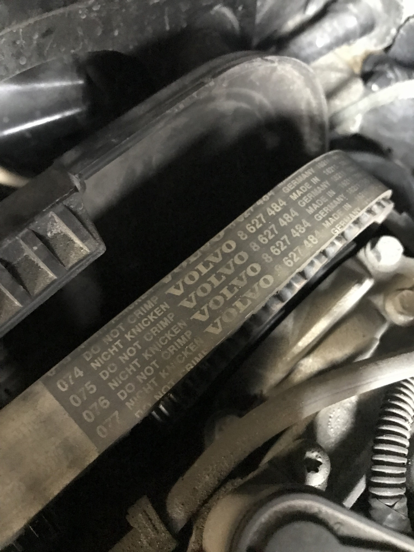 Замена грм и всего, что с ним связано. — Volvo S60 (2G), 2 л, 2014 года ...