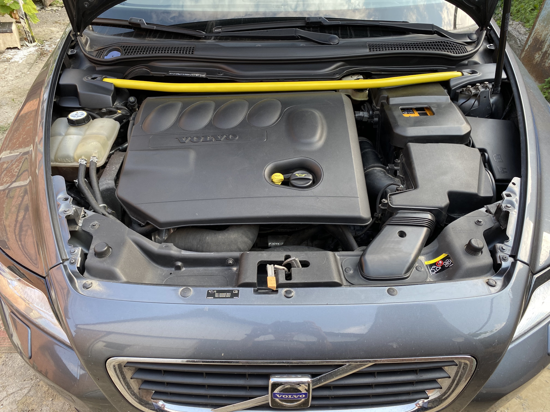 Распорка на базе — Volvo V50, 2 л, 2010 года | аксессуары | DRIVE2