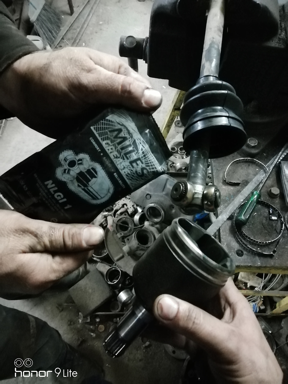 порвался пыльник внутреннего шруса — FIAT Albea, 1,4 л, 2008 года ...
