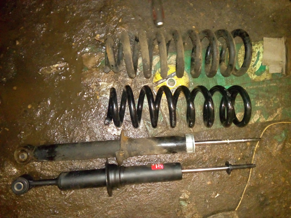 Передняя подвеска от Toyota Land Cruiser Prado на SsangYong Rodius ...