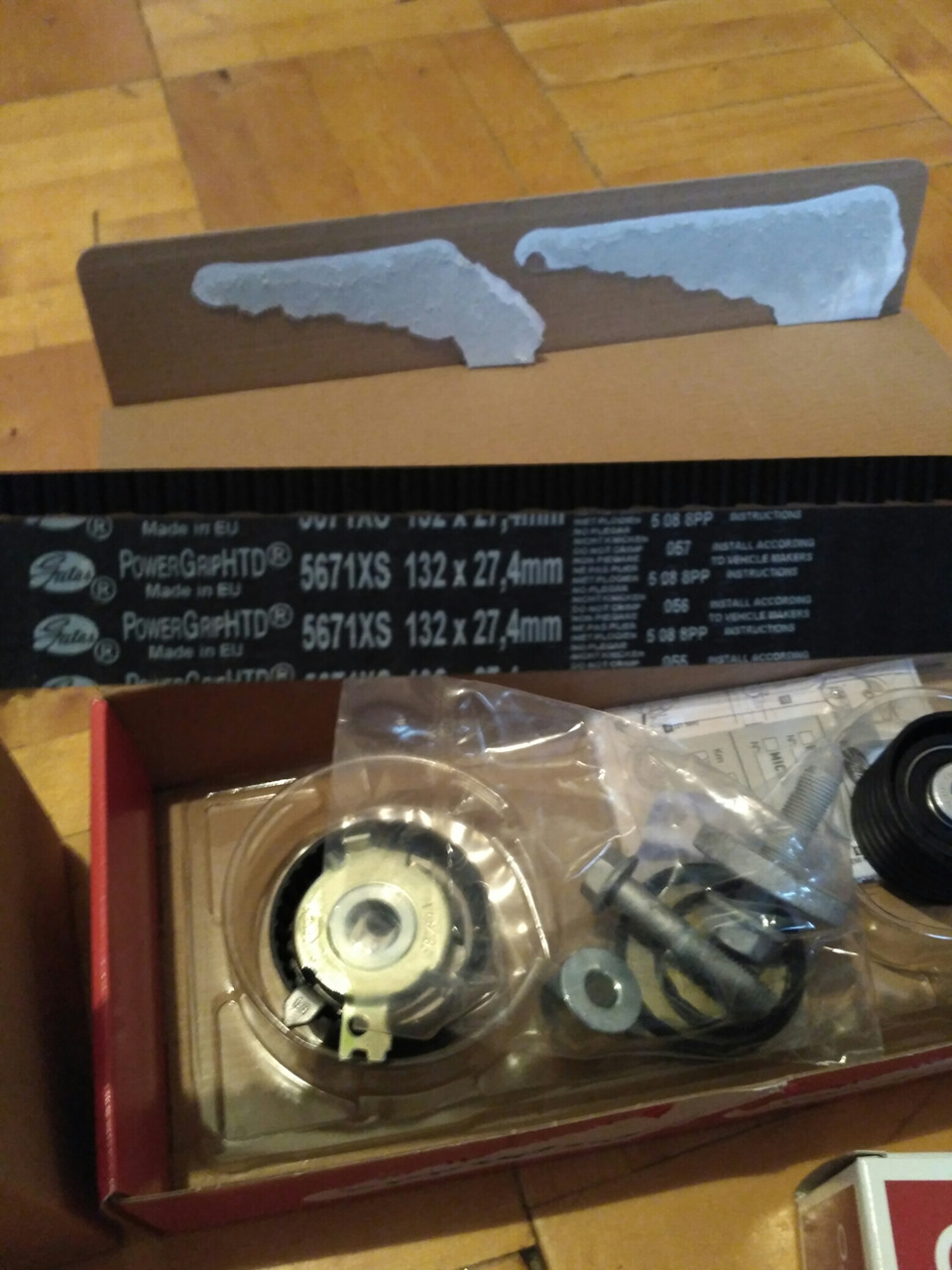 Замена ГРМ, приводного ремня, помпы — Renault Megane III, 1,6 л, 2011 ...