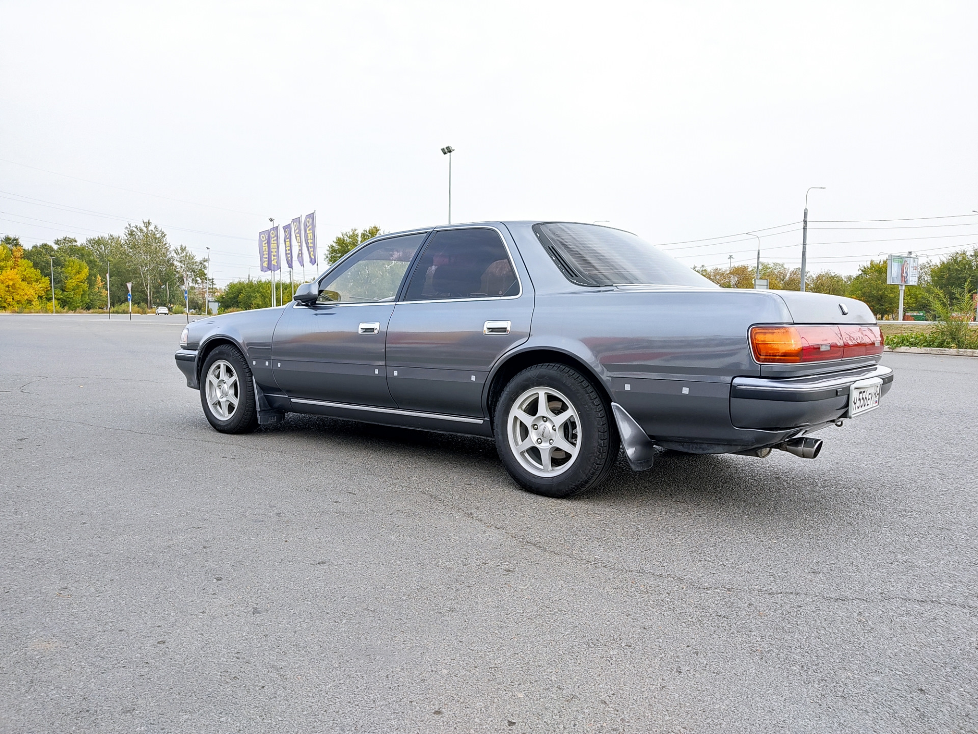 А вы что тут делаете? — Toyota Mark II (80), 2 л, 1988 года | покупка ...