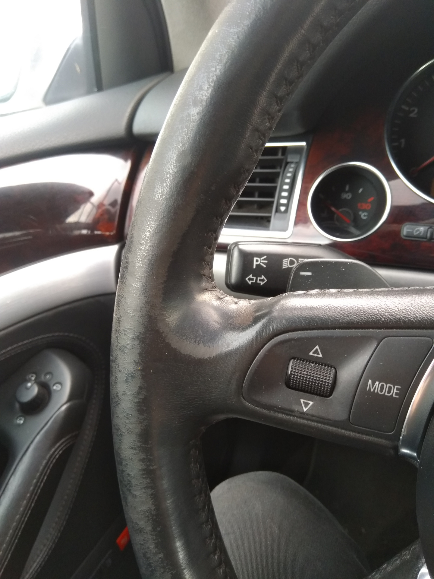 Покраска руля Motip Leather Paint — Audi A8 (D3), 4,2 л, 2003 года ...