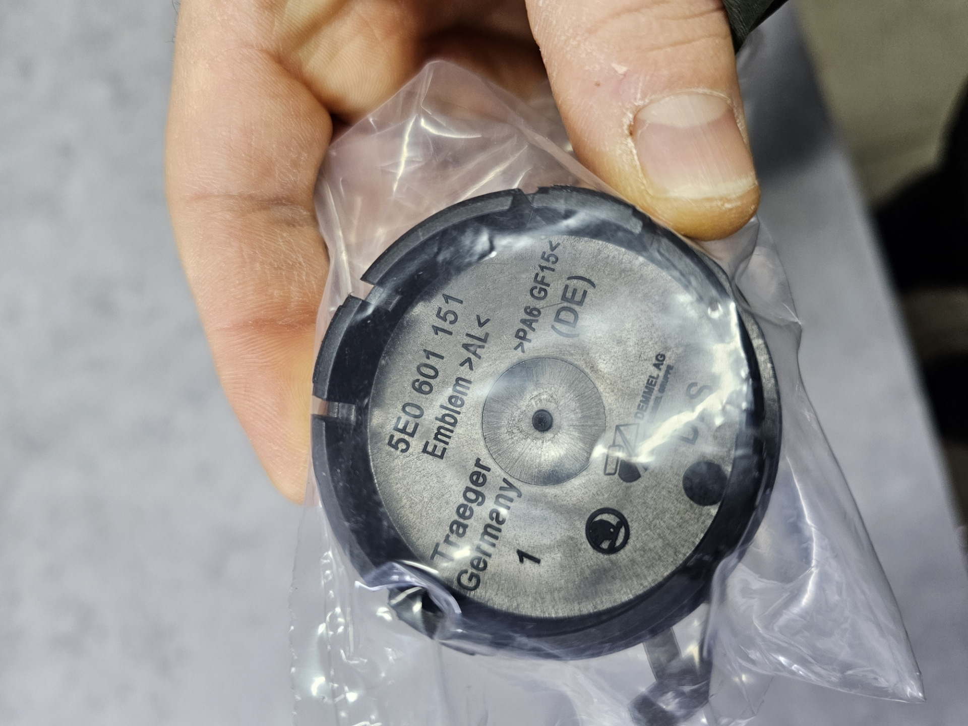 Ребрендинг или эмблемы нового образца 😎 — Skoda Octavia A5 Mk2, 1,6 л ...