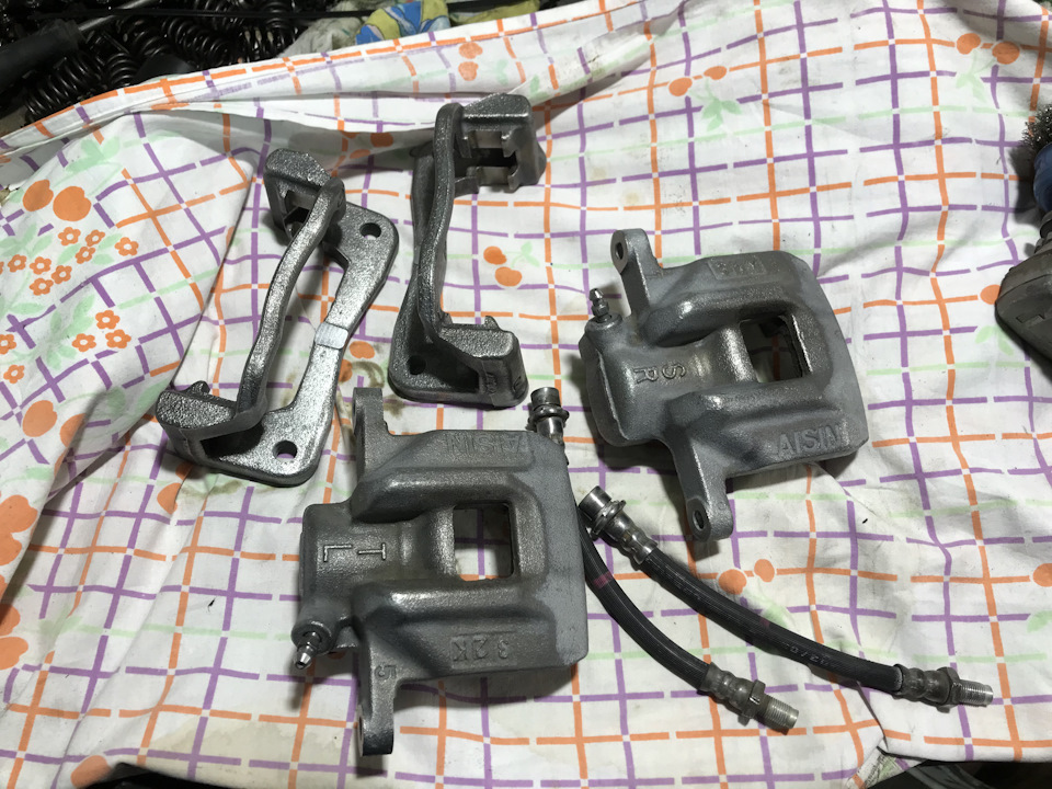 Тормоза от Ipsum ACM26W часть 1. — Toyota RAV4 (I), 2 л, 1996 года ...