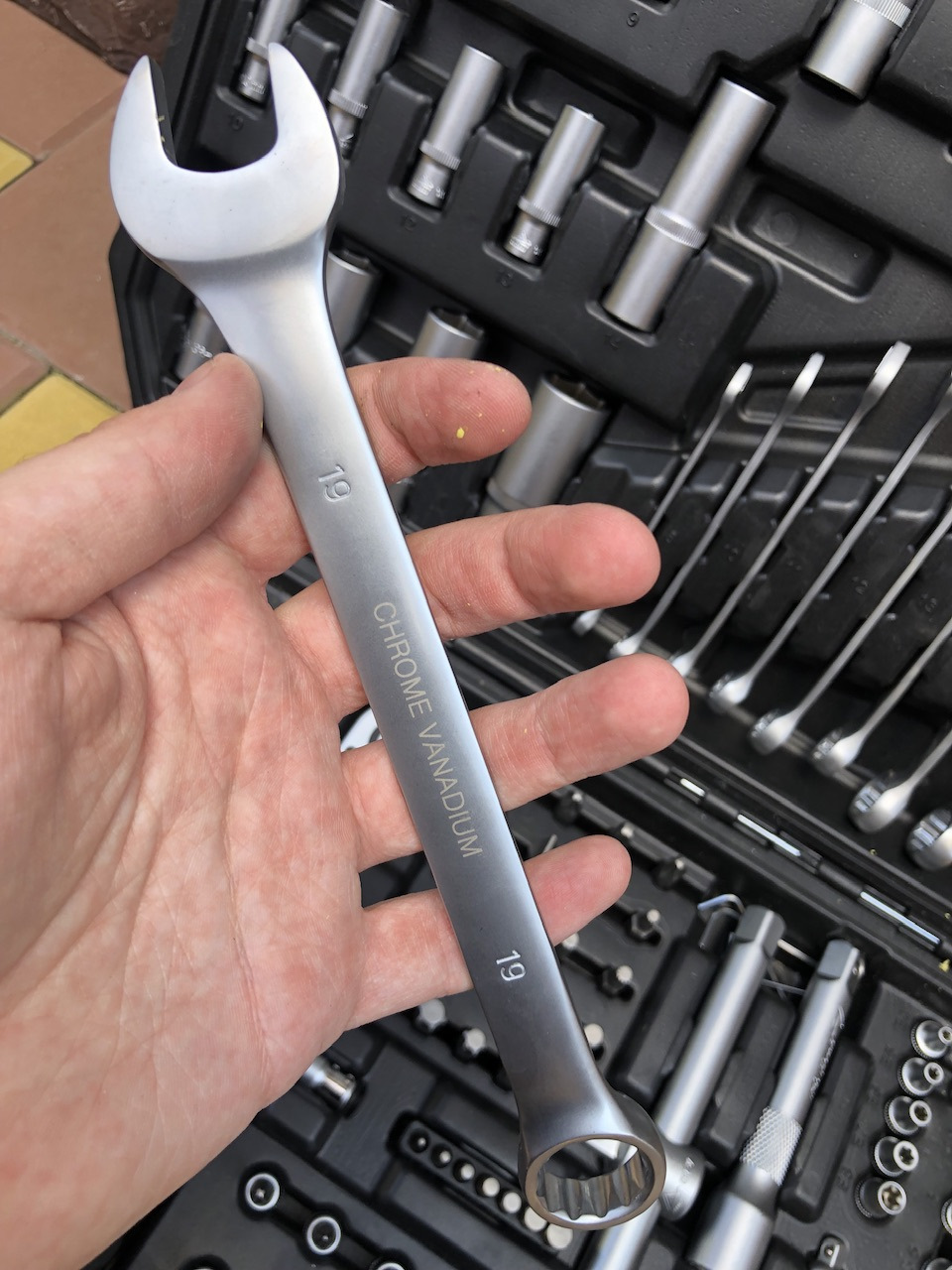 Один из лучших подарков! Набор инструментов ARNEZI R0900130. — Lexus CT 200h, 1,8 л, 2011 года ...