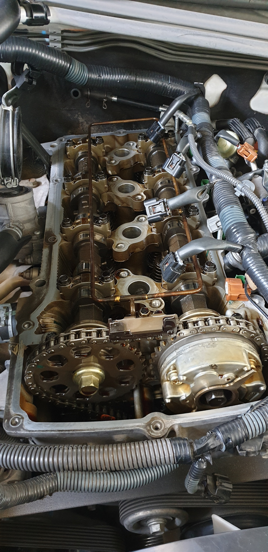 Замена прокладки клапанной крышки — Toyota Land Cruiser Prado 150 ...