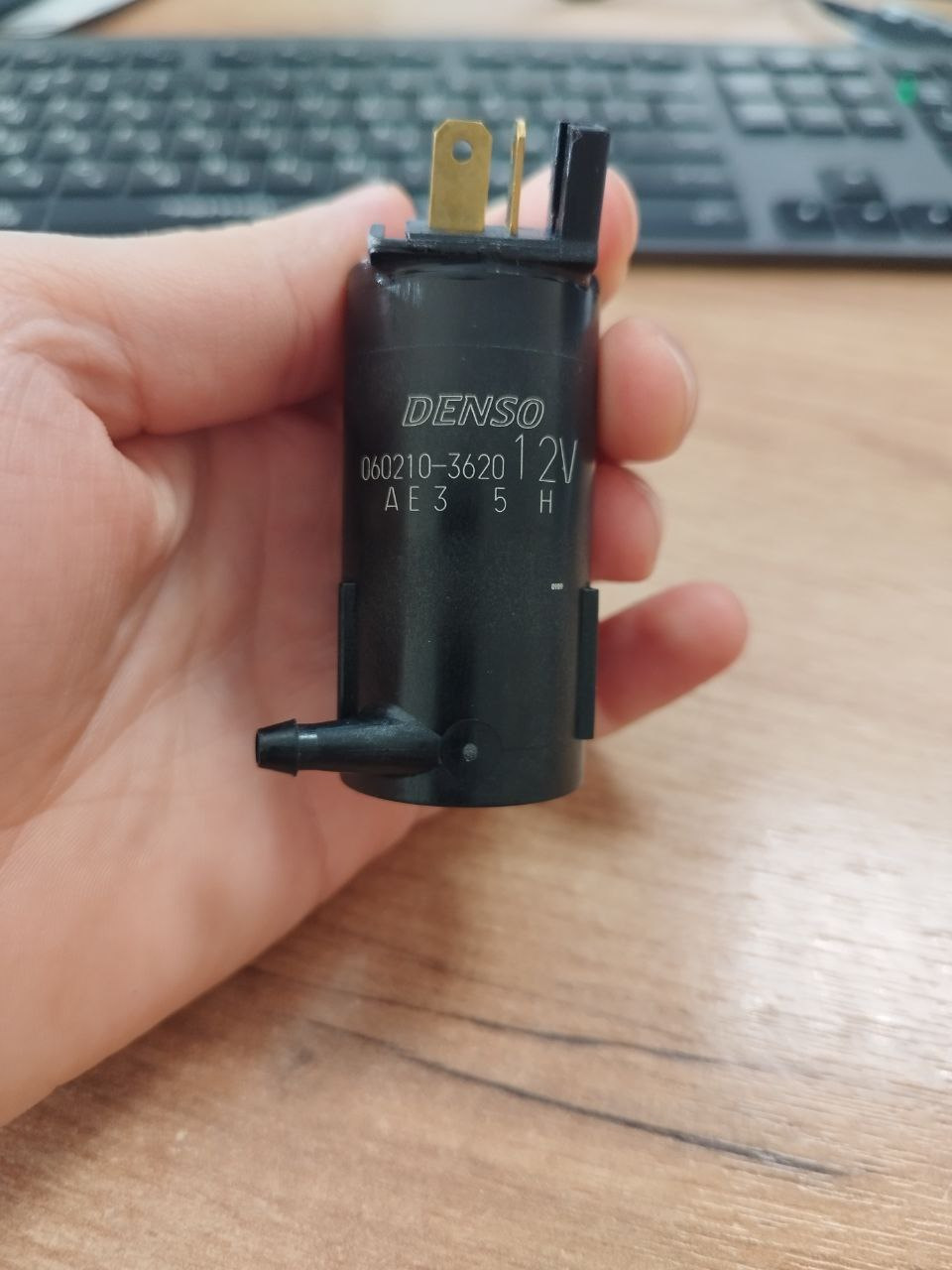 Моторчик стекломывайки MR245368 — Mitsubishi Lancer IX, 1,6 л, 2004 ...