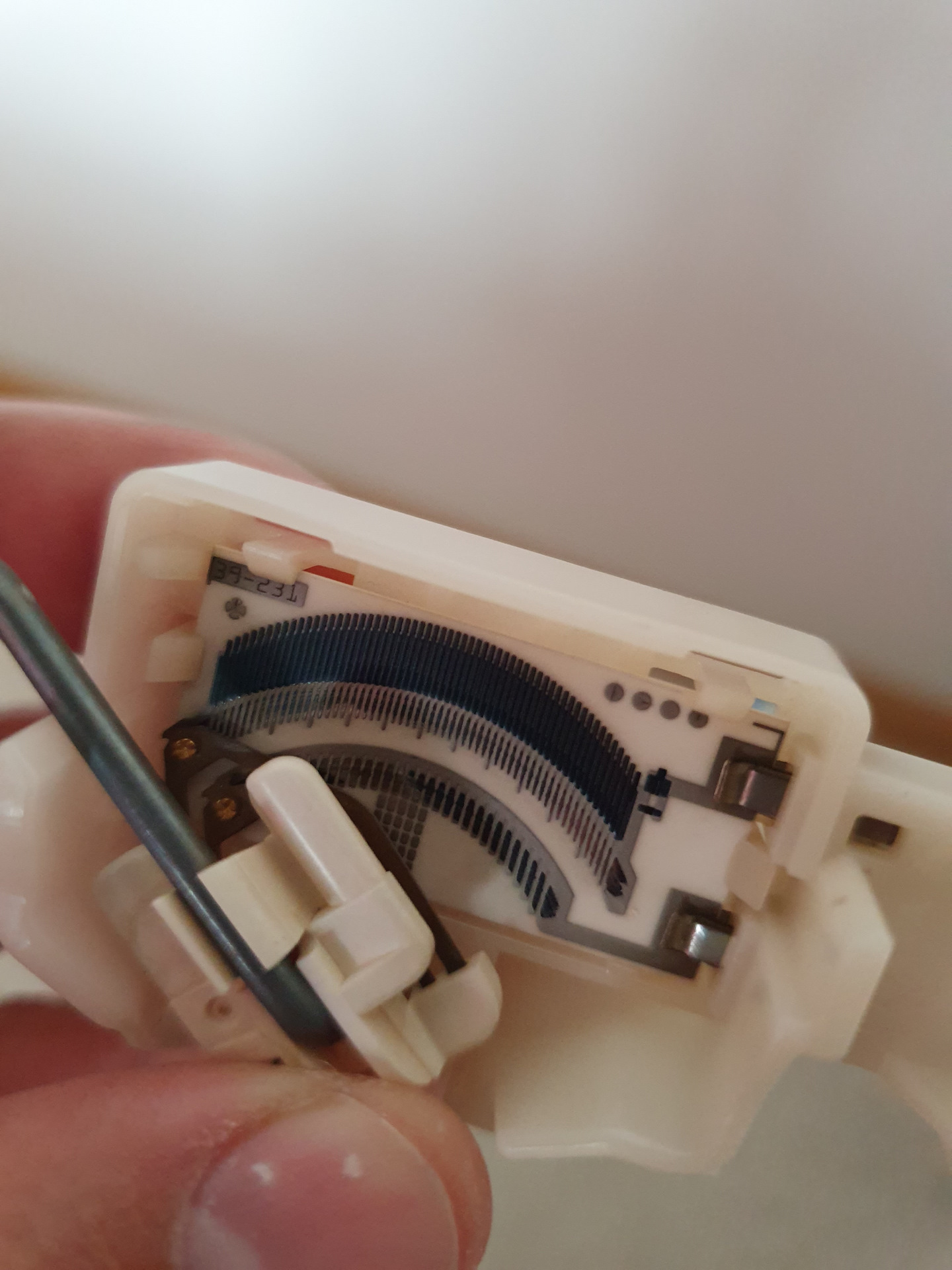 Замена датчика уровня топлива — Lexus GX (URJ150), 4,6 л, 2010 года ...