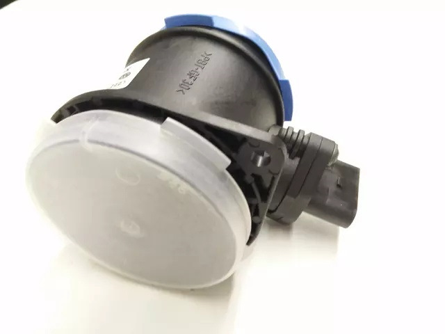 07D906461 Расходомер воздуха / AUDI A-3, TT VW EOS, Golf-IV, Passat-V ...