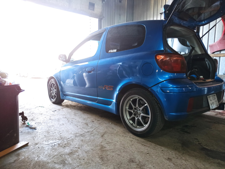 Секрет красоты — Toyota Vitz (10), 1,5 л, 2004 года | тюнинг | DRIVE2