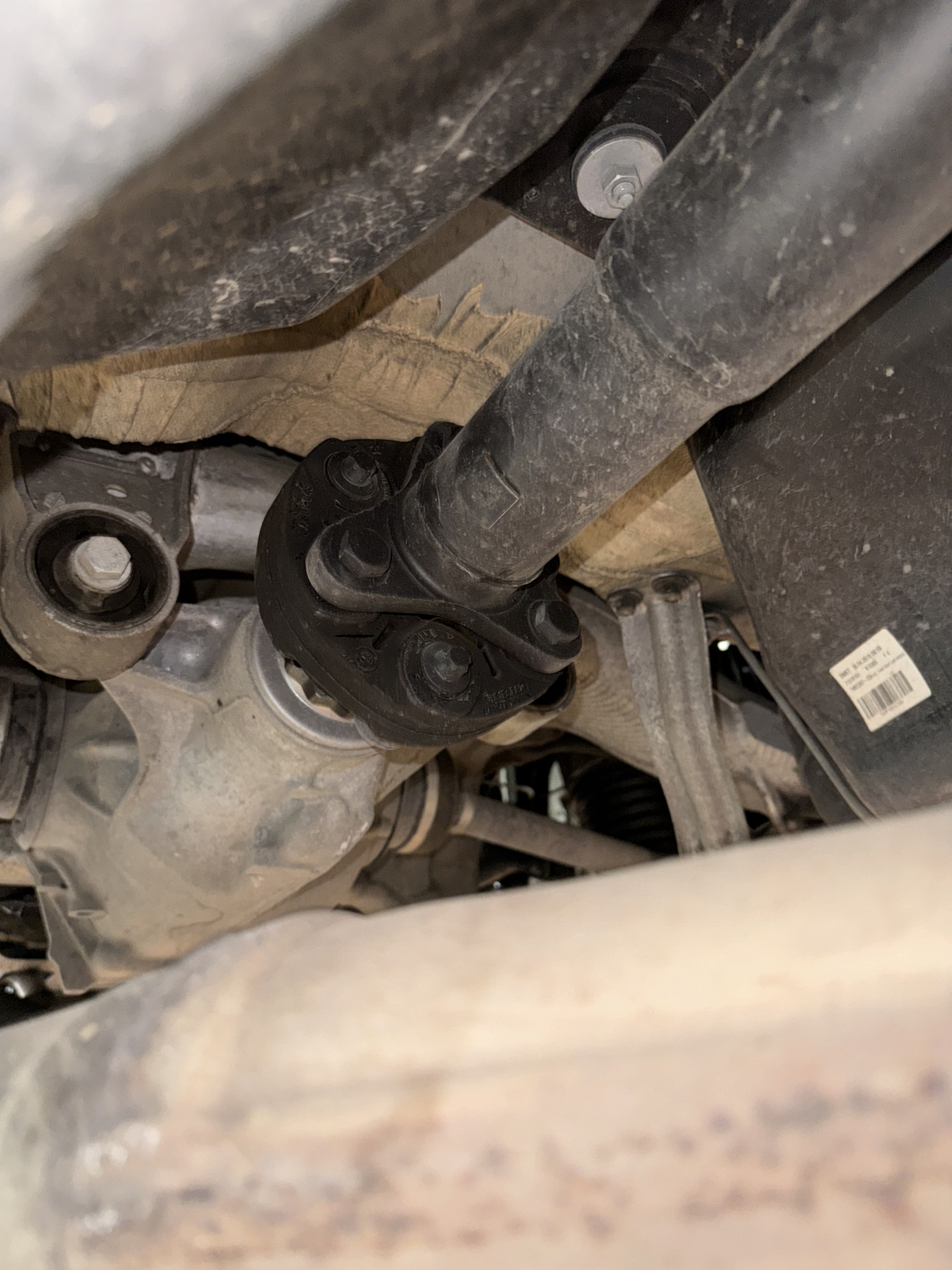 15. Замена эластичной муфты — BMW 6 series GT, 3 л, 2018 года | визит ...