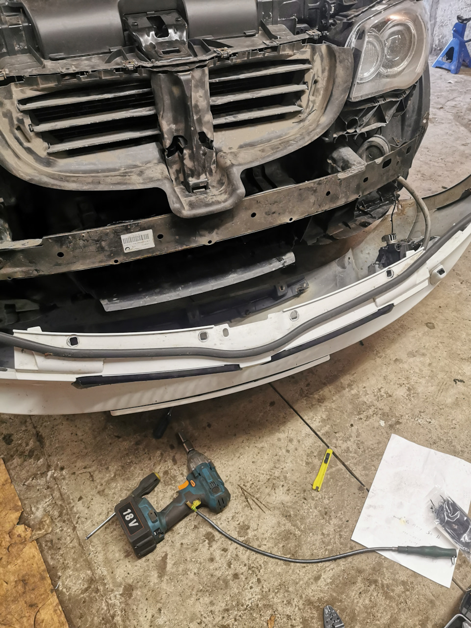 Жалюзи радиатора S1CBA — BMW 1 series (E81/E87), 2 л, 2010 года ...