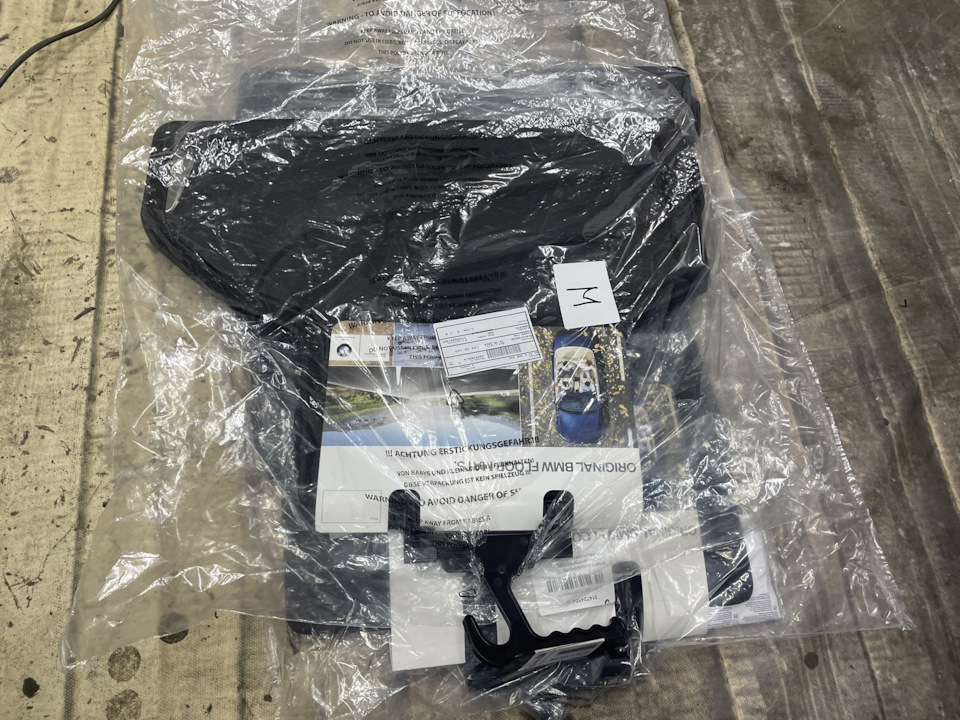 3. Всепогодные коврики — BMW X5 (F15), 3 л, 2017 года | аксессуары | DRIVE2