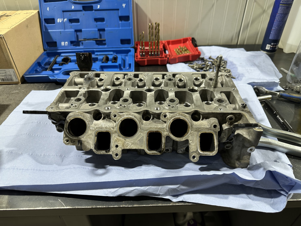 Обслуживание мотора часть 2. — Audi Q7 (1G), 3 л, 2014 года | плановое ...