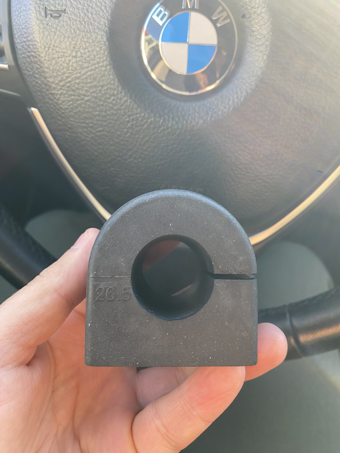 Замена передних втулок стабилизатора . И частичная замена масло в АКПП ...