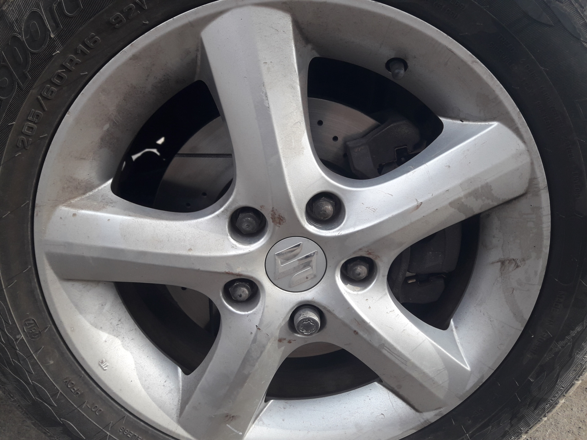 Замена дисков и колодок спереди. — Suzuki SX4 (1G), 1,6 л, 2008 года ...