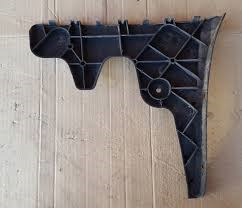 4F5807454 Направляющая заднего бампера правая / AUDI A-6 05~11 VAG ...